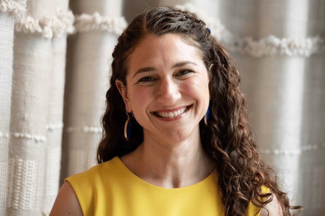 Shoshana Clark: Wikipedia, Husband, Religion & Wedding Facts
